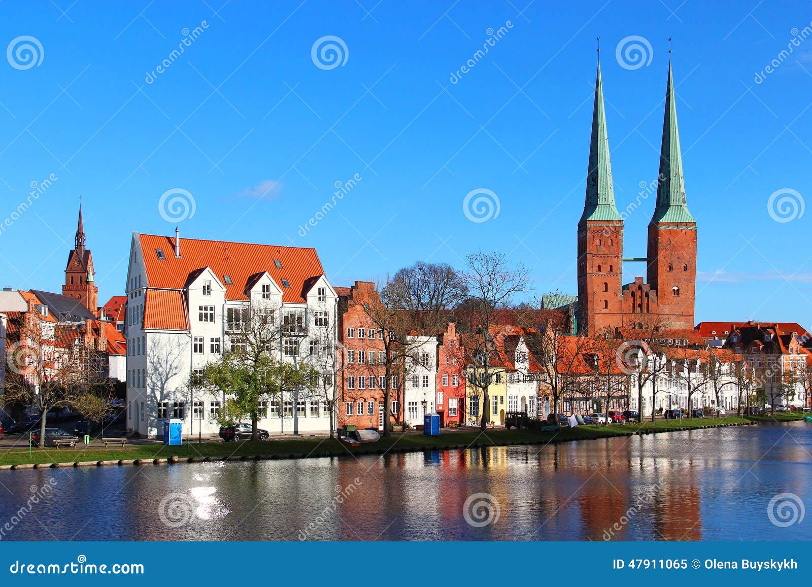 Ciudad Vieja De Lubeck, Alemania Imagen de archivo - Imagen de edificio ... Ciudad Vieja De Lubeck, Alemania Imagen de archivo - Imagen de edificio ...