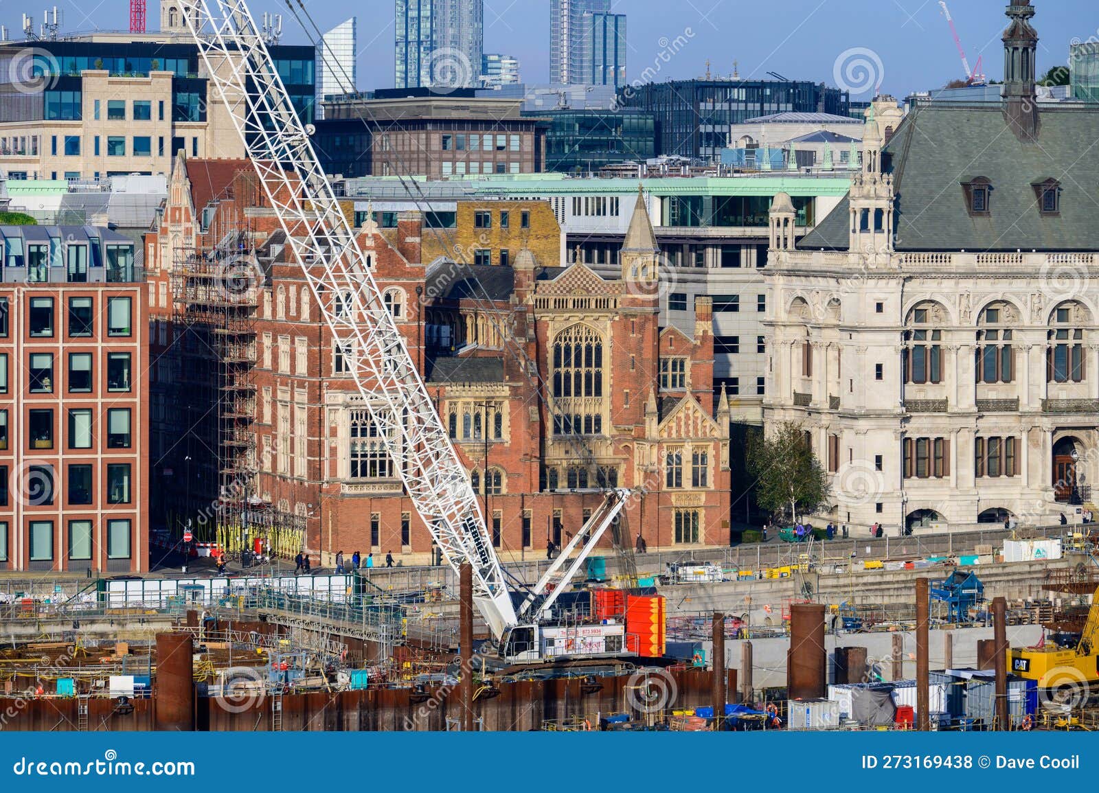 Civil Engineering on River Thames: Tideway Central Editorial Stock ...