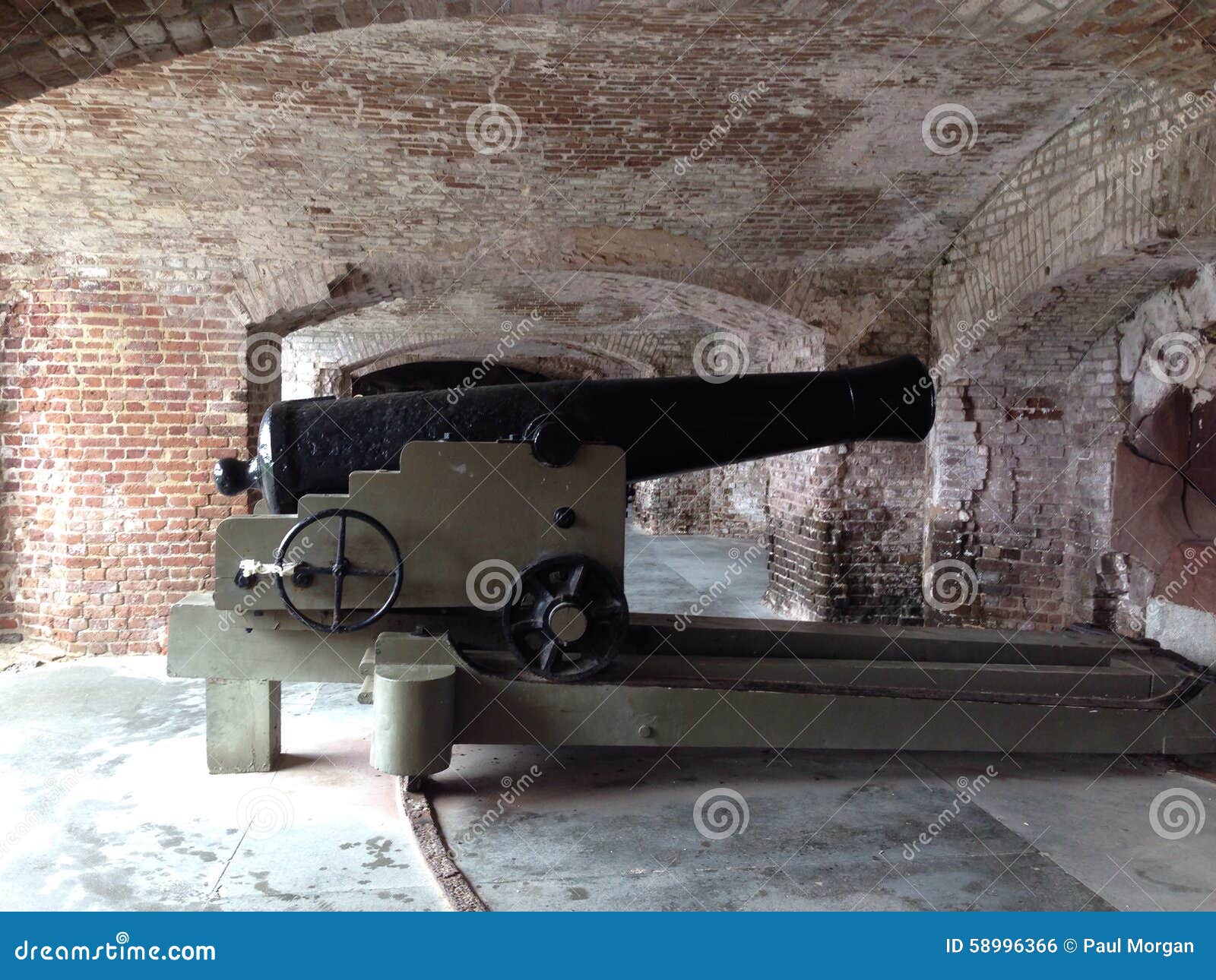 Civil War Cannon at Fort Sumter Stock Photo - Image of cannon, civil ...