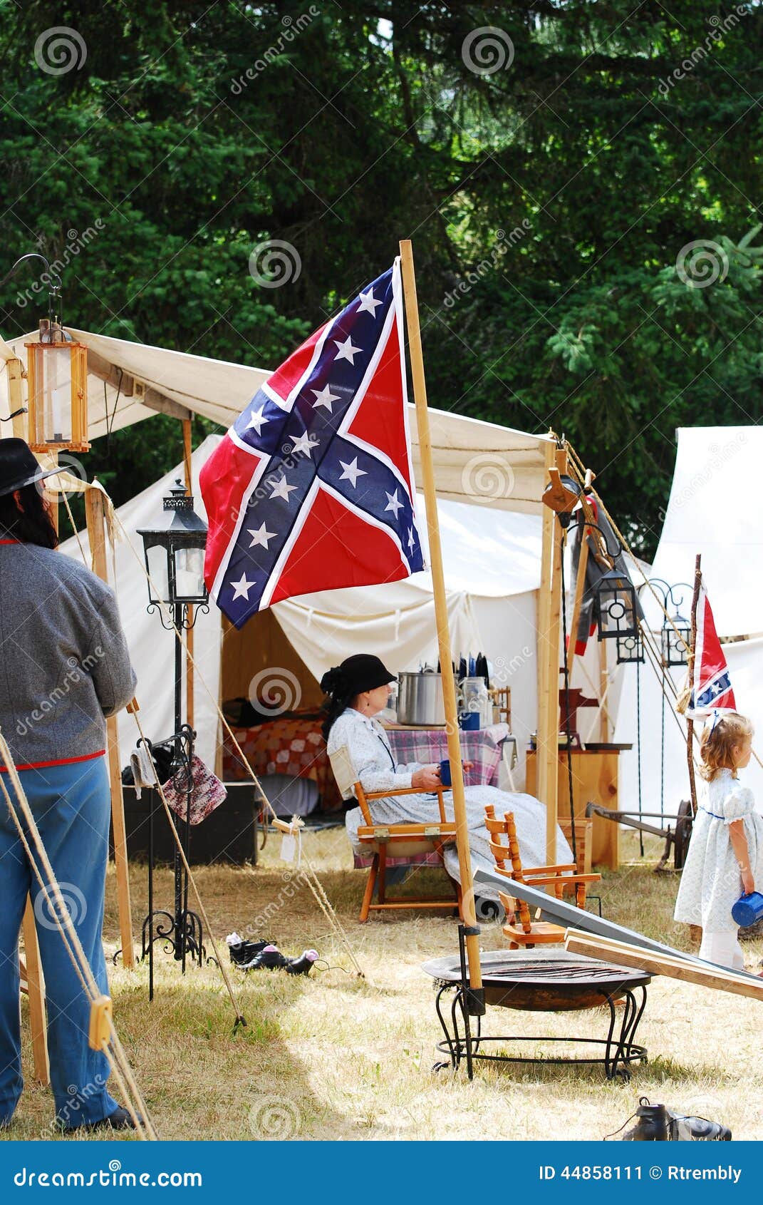 A Civil War Confederate Camp. Editorial Photo - Image of americans ...