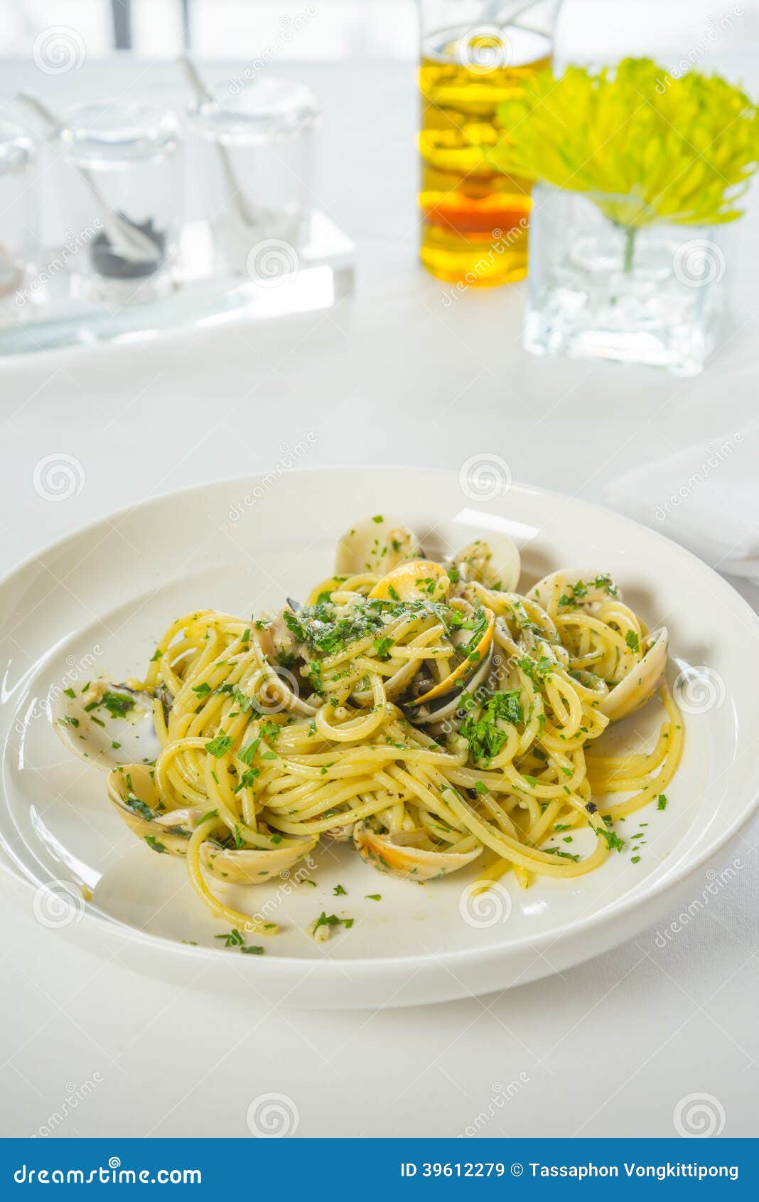 Shell spaghetti stock image. Image of carpet, lunch, fresh - 39612279