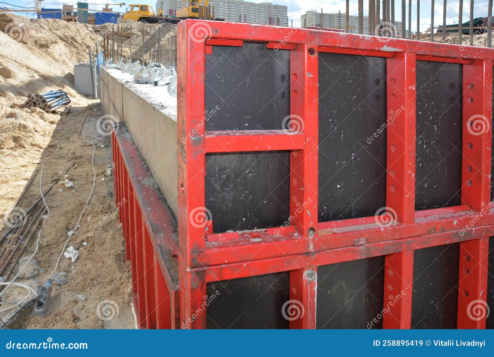 Clamped formwork panels stock image. Image of coupler - 258895419