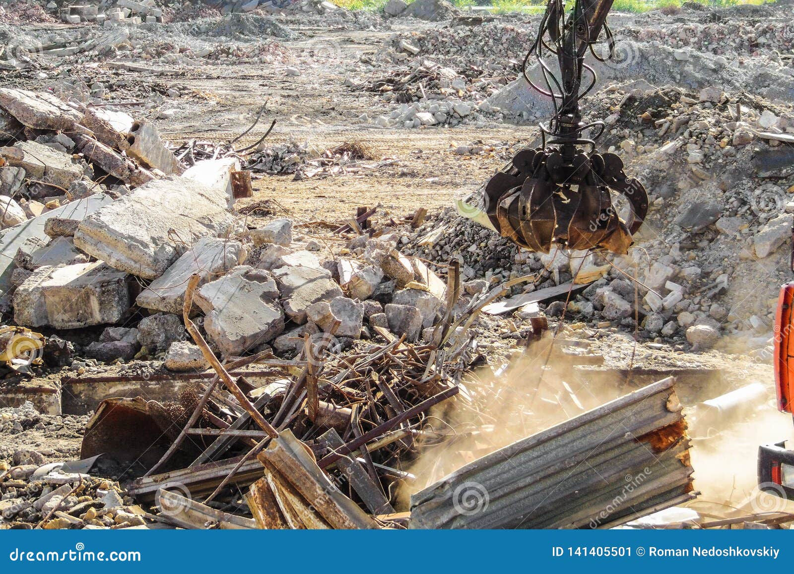 Clamshell Grab For Cleaning Construction Garbage And Destroyed ...