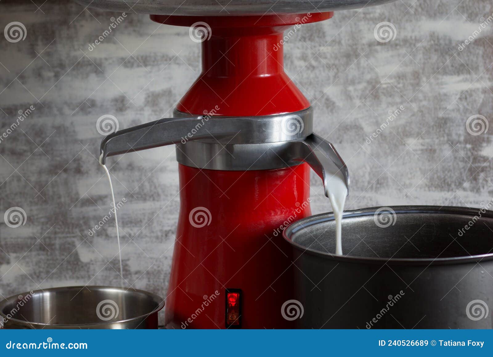 Clarification, Skimming, Milk Separation from Fat during Working Stock ...