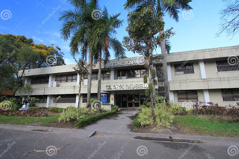 Clark museum i philippines redaktionell foto. Bild av träd - 35180760