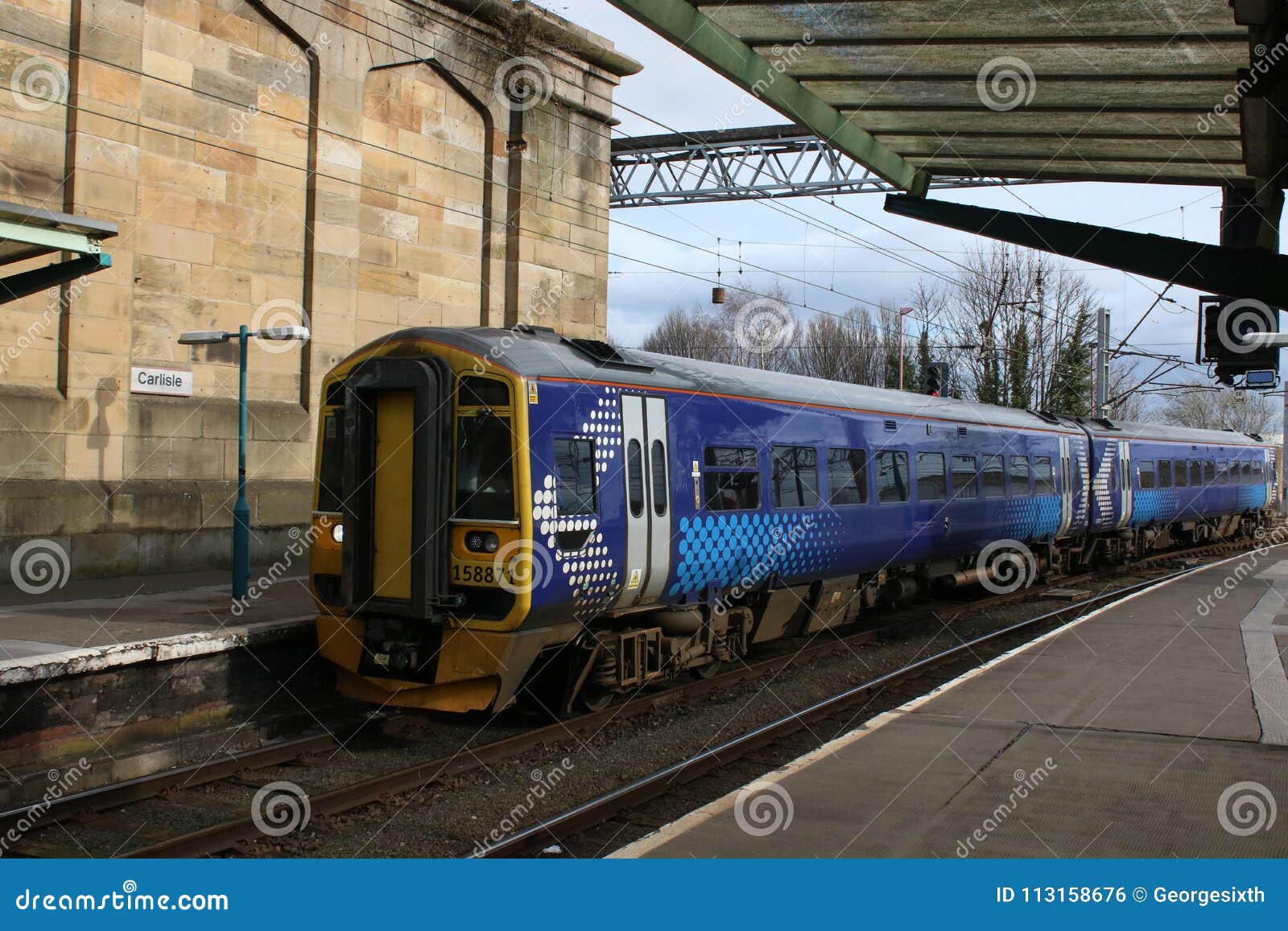 Class 158 Diesel Multiple Unit Arriving at Carlisle Editorial Photo ...