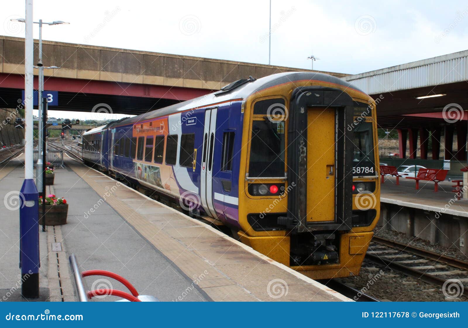 Class 158 Dmu Train Bradford Interchange Station Editorial Stock Photo ...