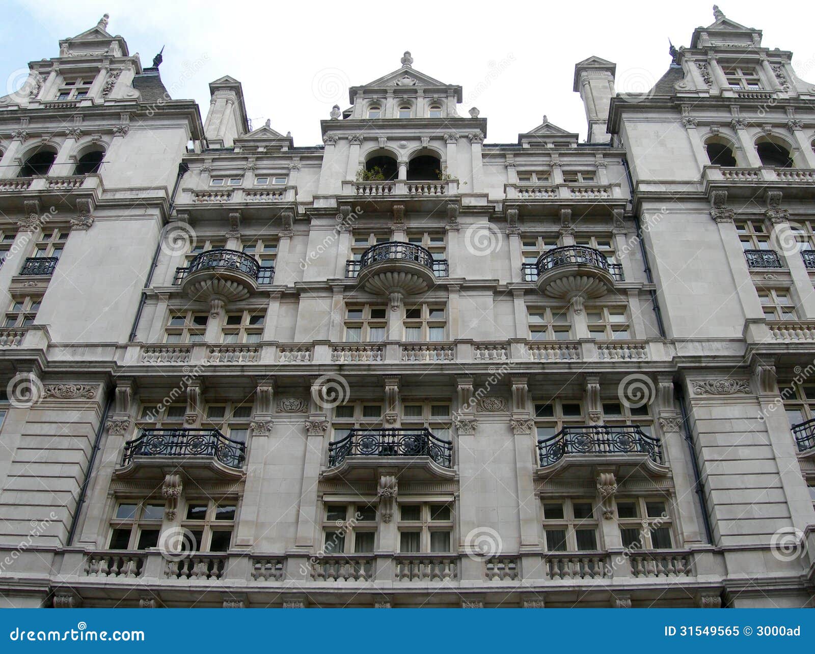 Classic Architecture in London Stock Image - Image of massive, england ...