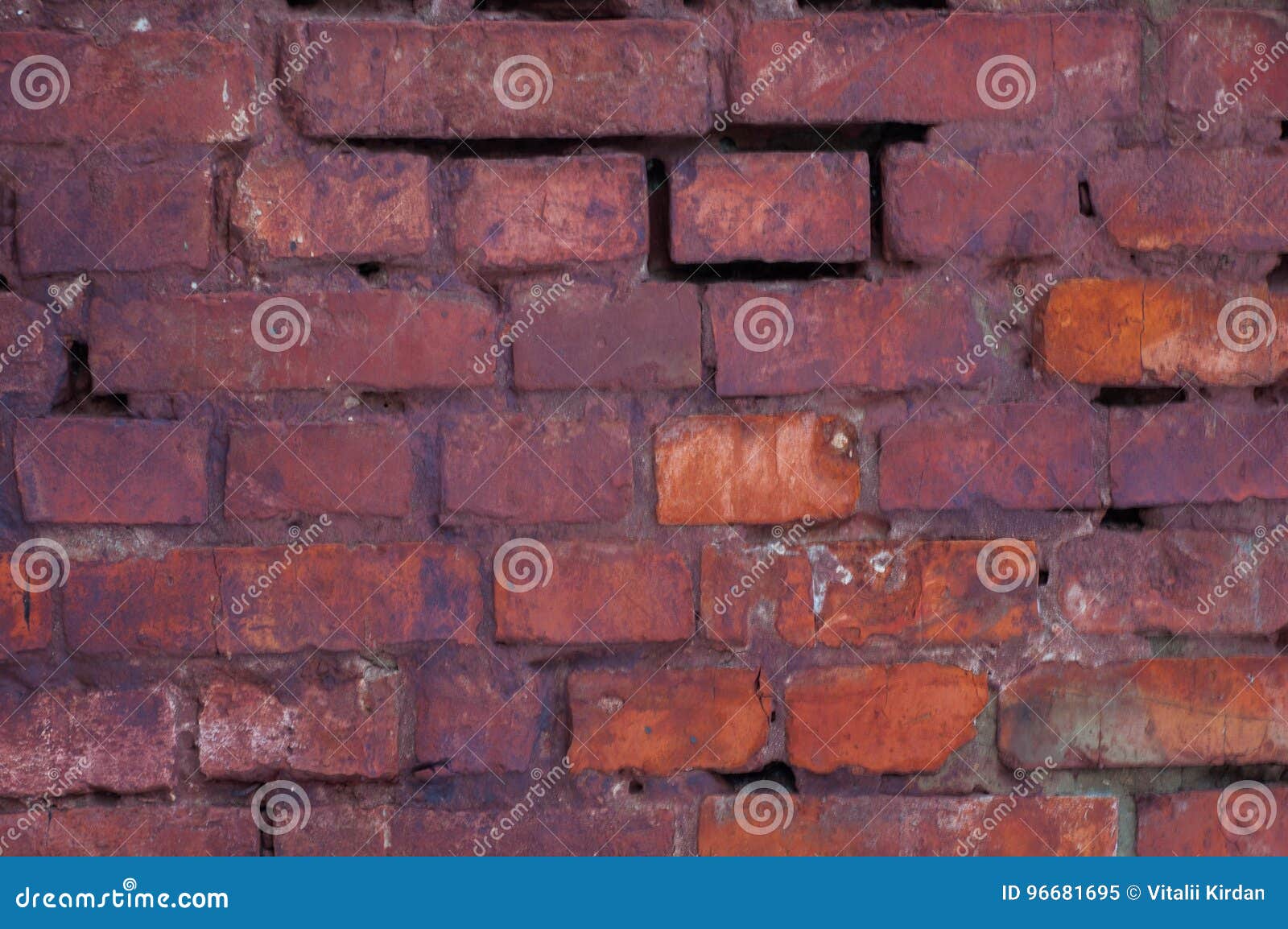 Old dilapidated brick wall stock image. Image of fissure - 96681695