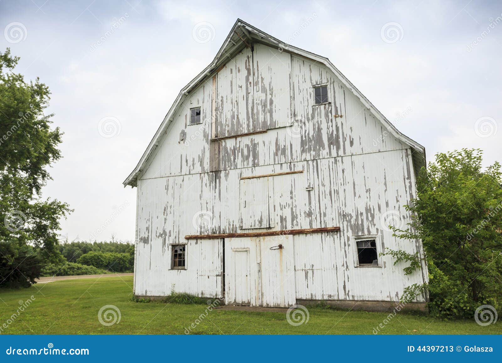 Classic Barn. stock image. Image of house, architecture - 44397213