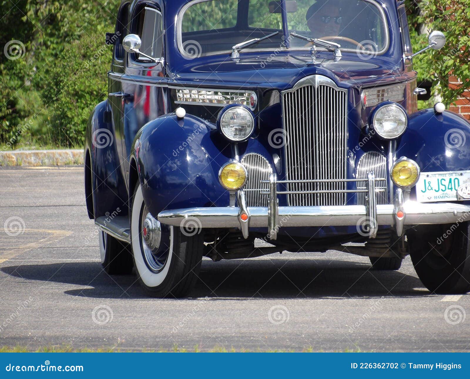 CLASSIC BLUE CAR editorial photography. Image of ford - 226362702