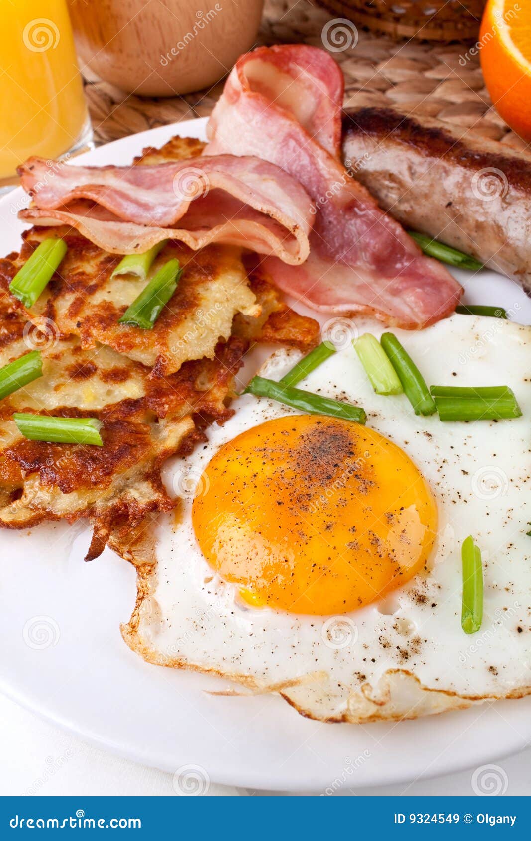 Classic breakfast meal stock image. Image of hash, onion - 9324549