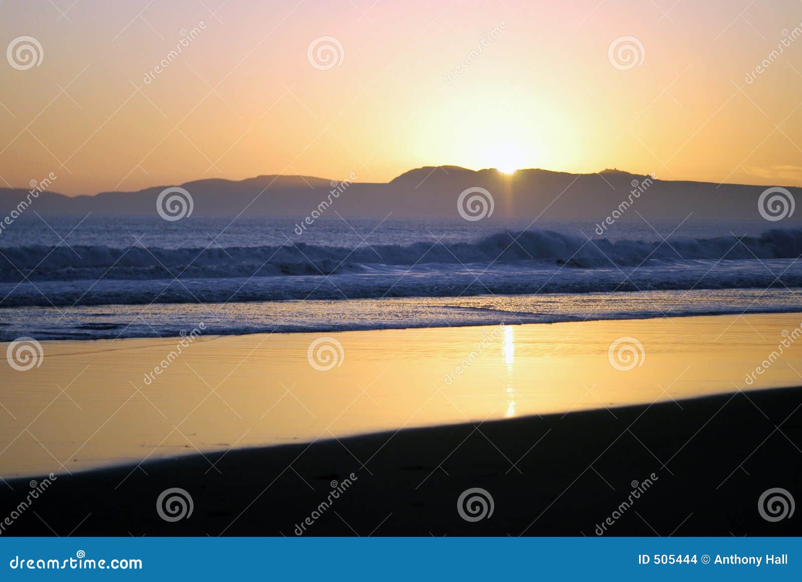 Classic California Beach Sunset Stock Photo - Image of beach, dying: 505444