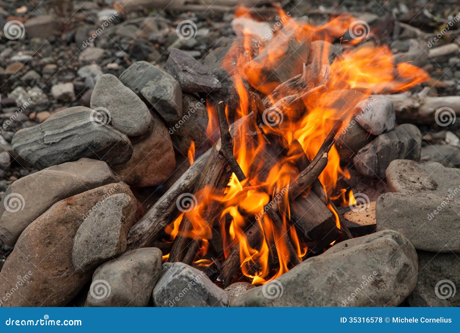 Classic campfire stock photo. Image of warmth, camping - 35316578