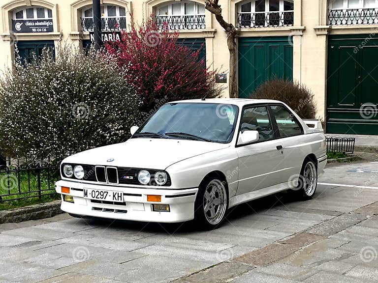 Classic Car editorial image. Image of white, racingcar - 100121780