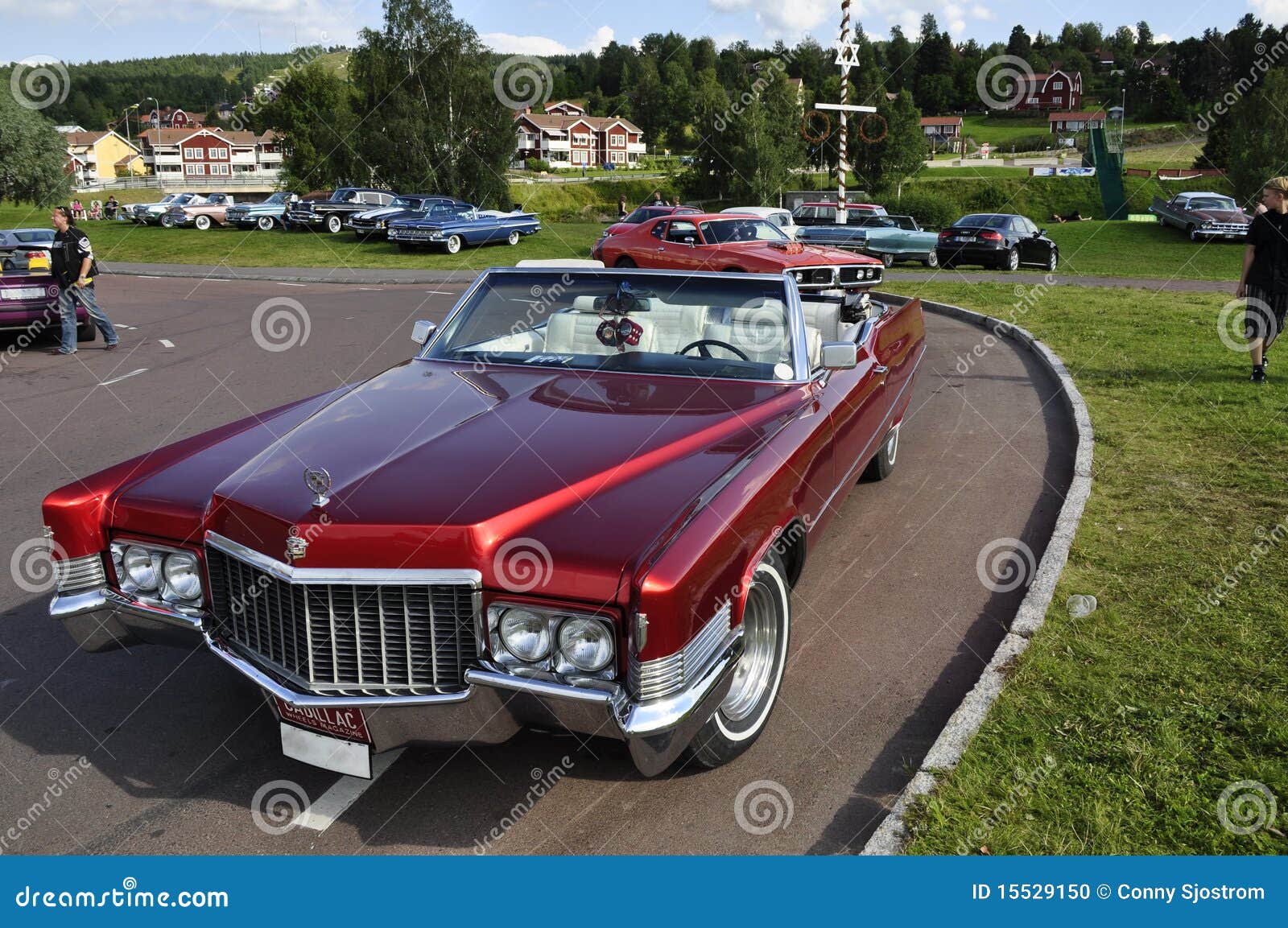 Classic car parade editorial image. Image of antique - 15529150