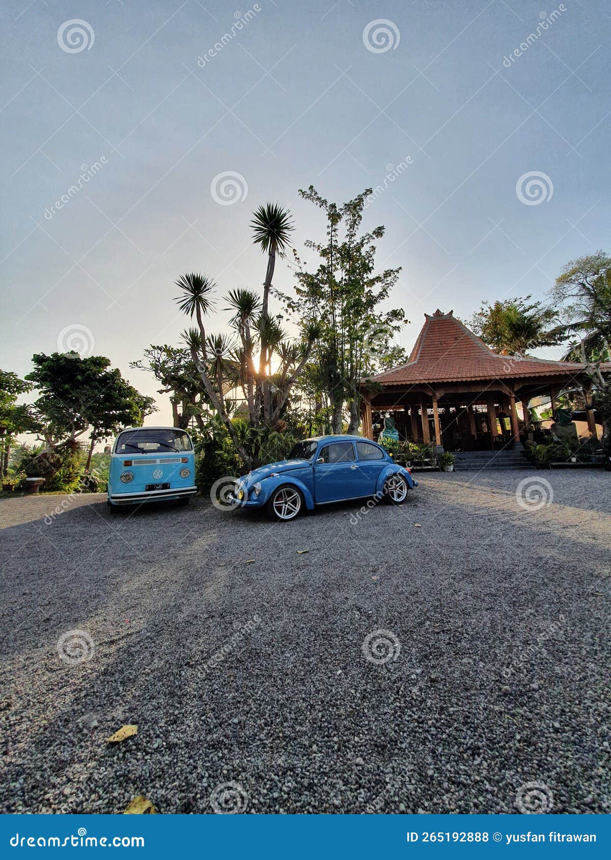 Classic Car with Traditional Java House Editorial Stock Photo - Image ...