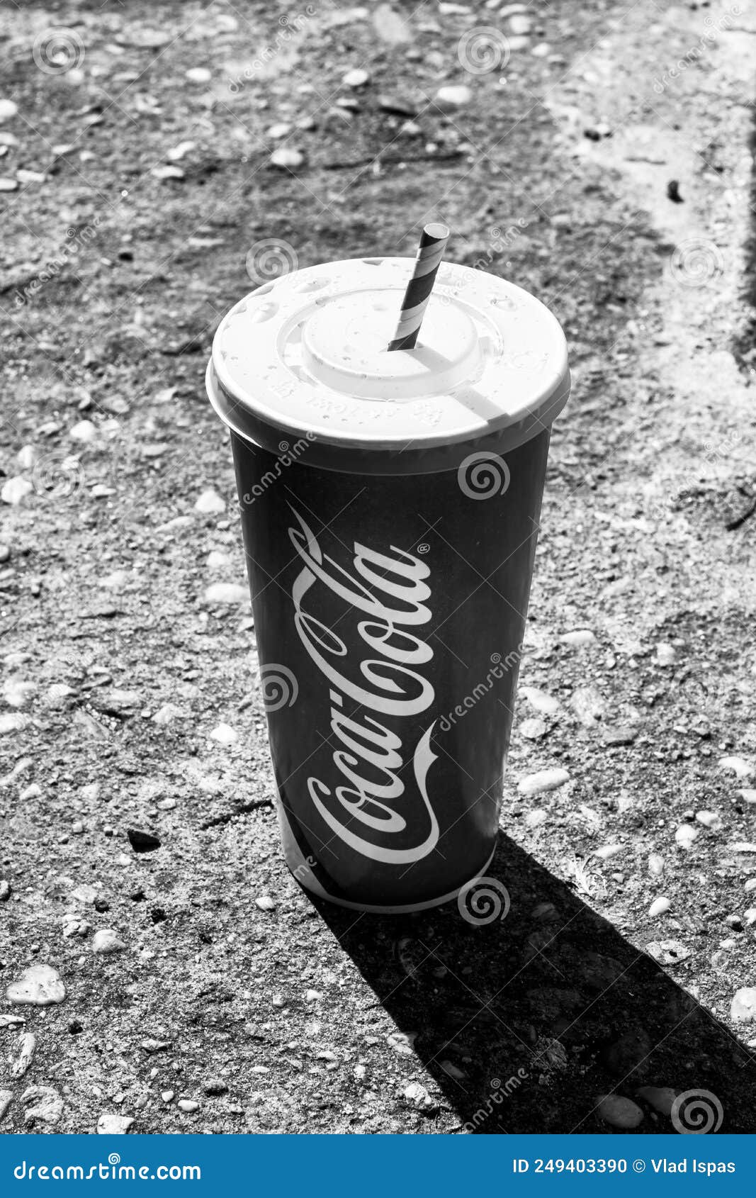 Classic Coca-Cola Can. Bucharest, Romania, 2022 Editorial Image - Image ...