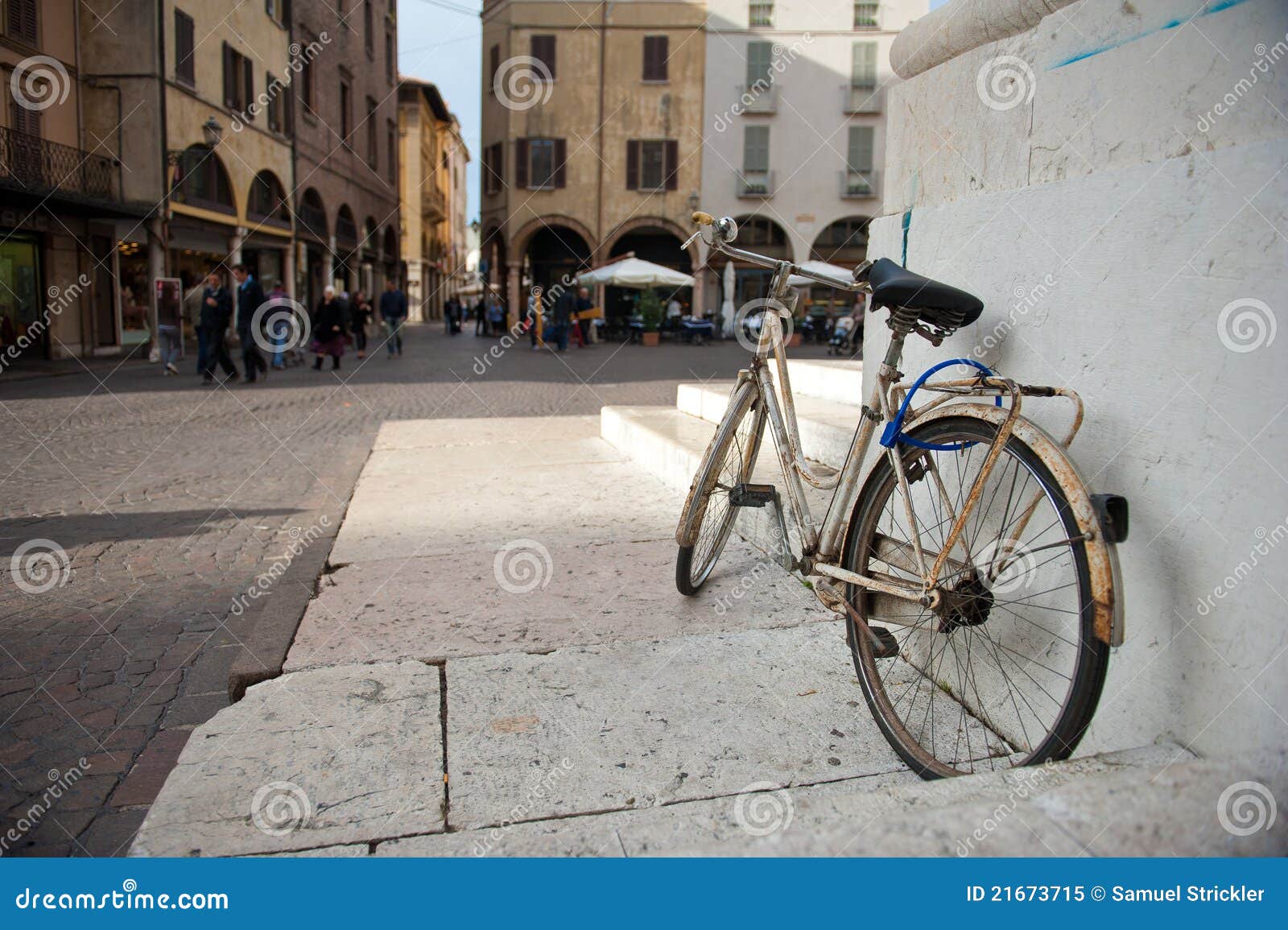 Classic Italy scene stock image. Image of italian, aged - 21673715