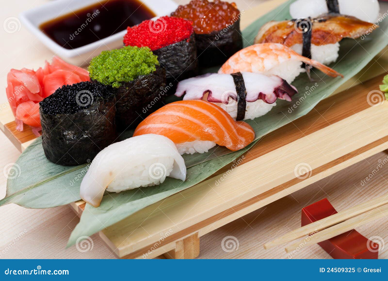Classic japanese food stock image. Image of gunkanmaki - 24509325