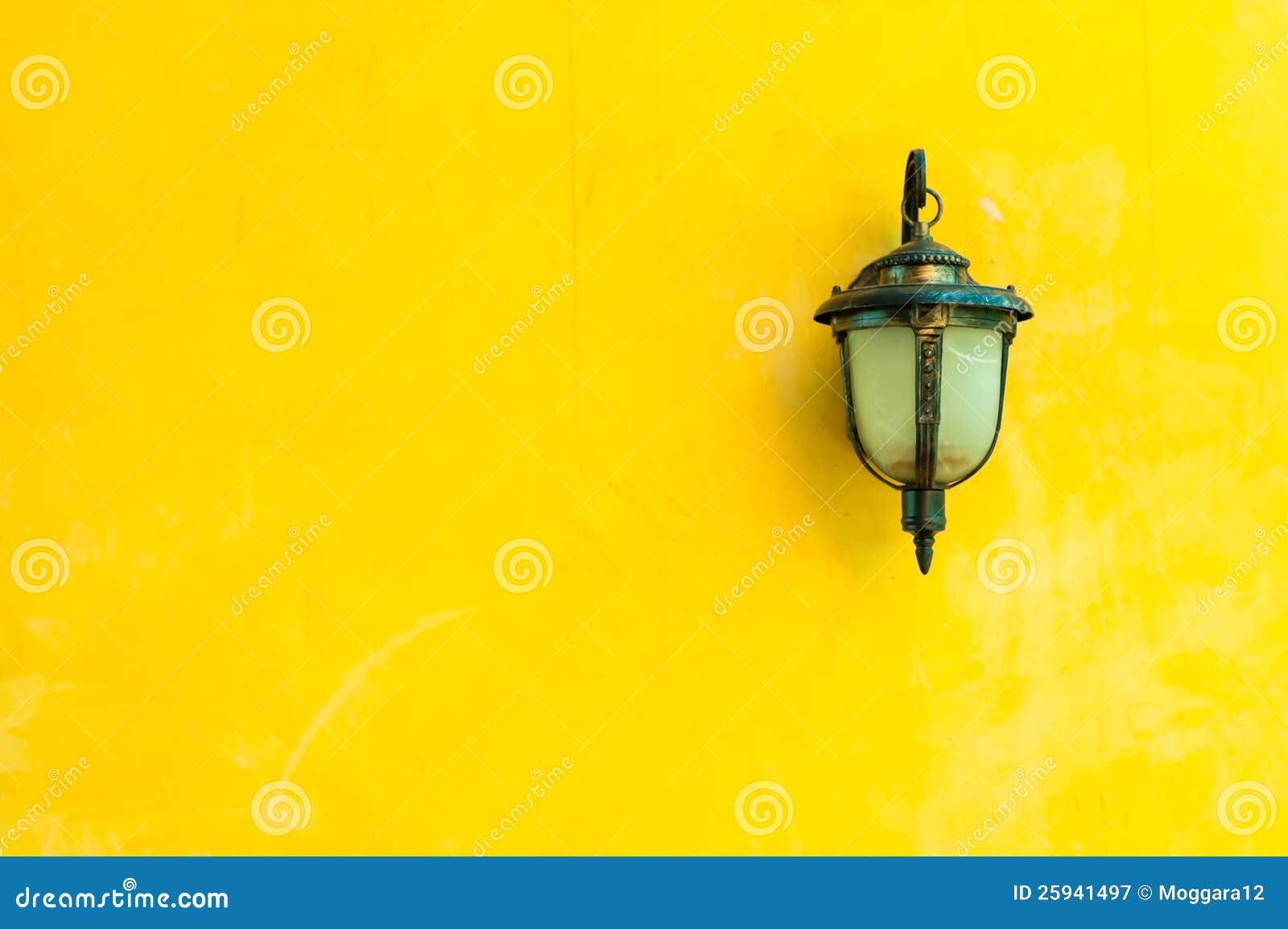 Classic Lamp on Yellow Wall Stock Image - Image of lane, bulb: 25941497