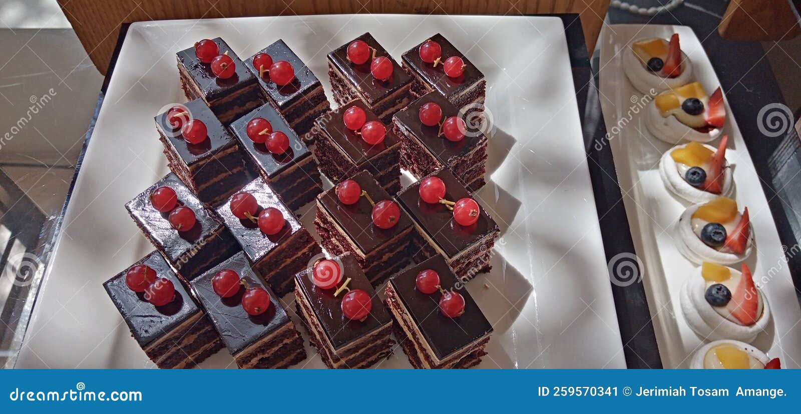 Classic mini cakes. stock image. Image of christmas - 259570341