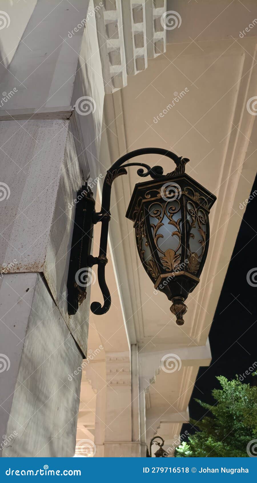 Classic old wall lamp stock photo. Image of lamp, wall - 279716518