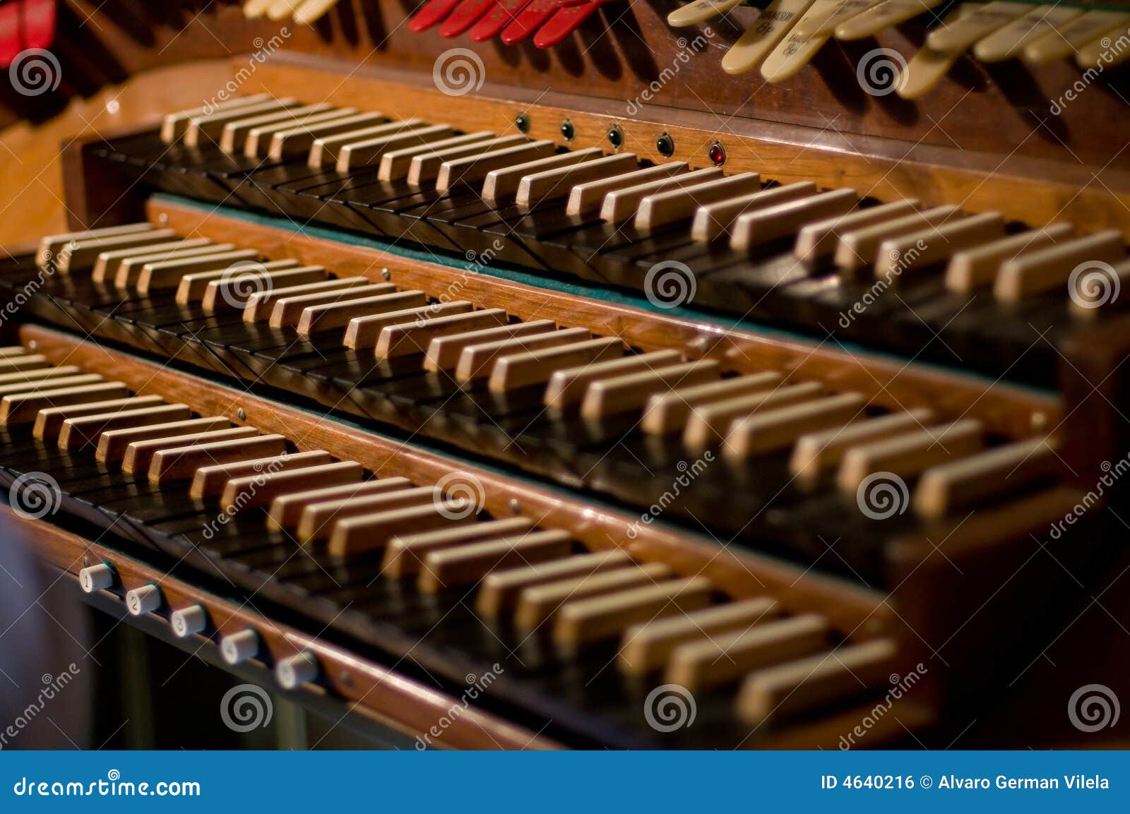 Classic Organ Keyboard and Key Stock Photo - Image of antique, harmony ...
