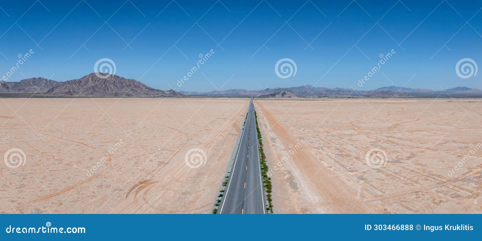 Classic Panorama View of an Endless Straight Road Stock Photo - Image ...