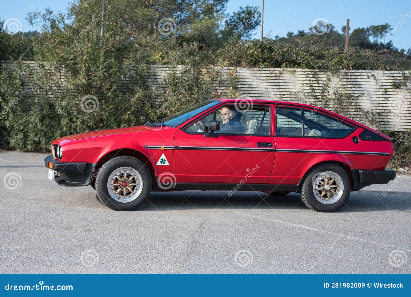 Classic Red Alfa Romeo GTV 2.0 Editorial Stock Image - Image of ancient ...