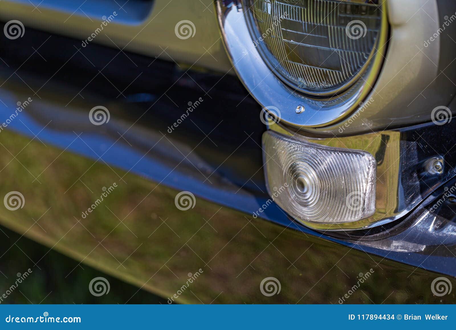 Classic Vehicle Front Turn Indicator Editorial Stock Image - Image of ...