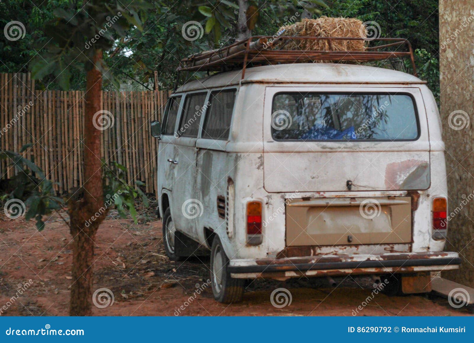 Classic White Van - Old Van Stock Photo - Image of vintage, grey: 86290792