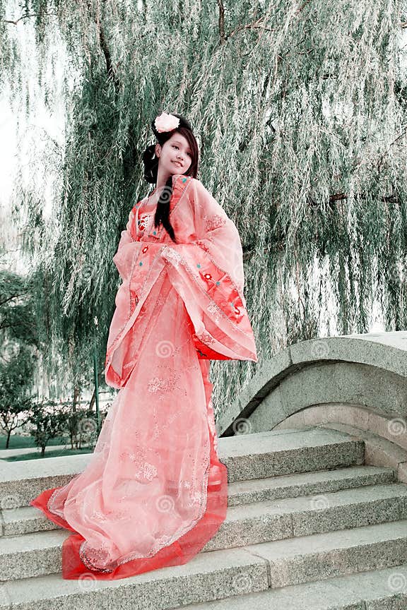 Classical beauty in China. stock image. Image of femininity - 6467633