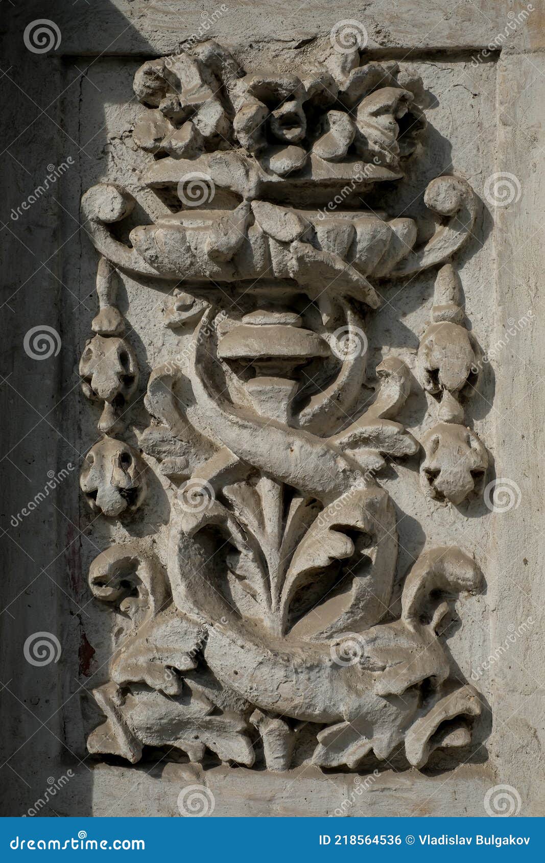 The Classical Facade of the Old House. Ancient Plaster Stock Photo ...