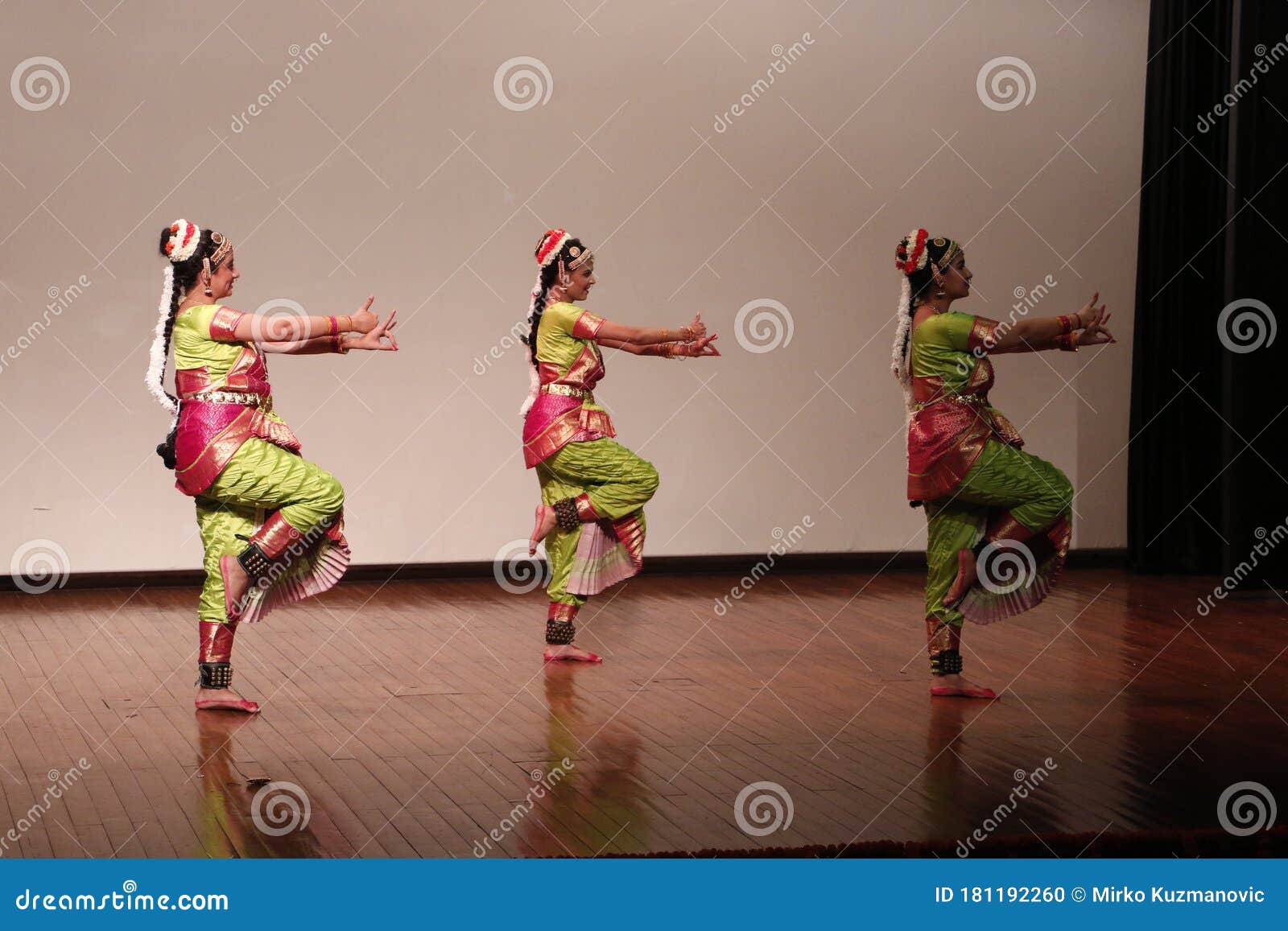 Classical Indian Kathak Dance Performance in New Delhi, India Editorial ...