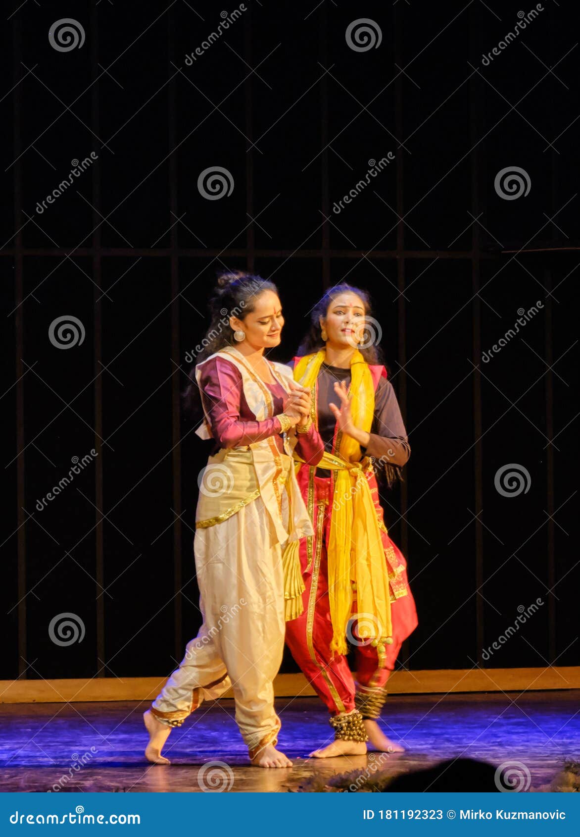 Classical Indian Kathak Dance Performance in New Delhi, India Editorial ...