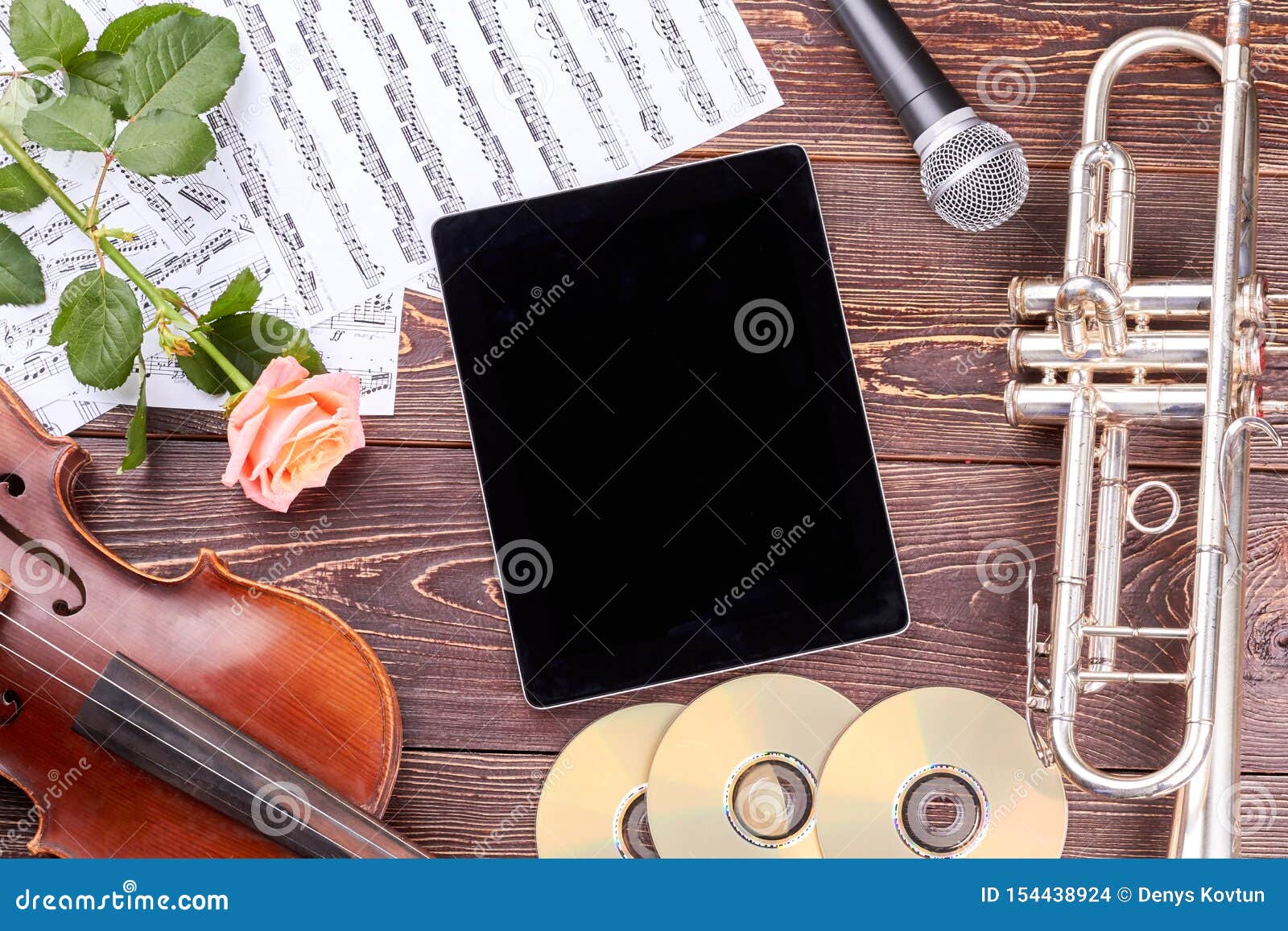 531 Music Instruments Flowers Stock Photos - Free & Royalty-Free Stock ...