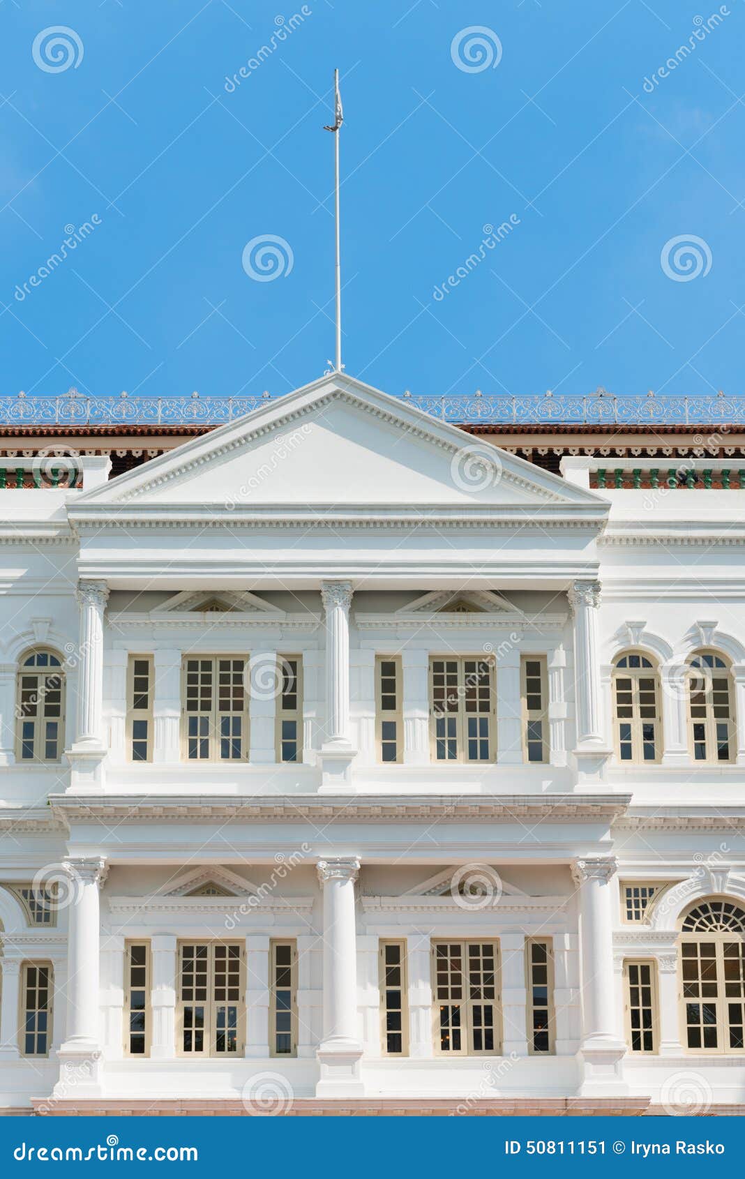 Classical Old-fashioned Retro Building Facade Stock Image - Image of ...