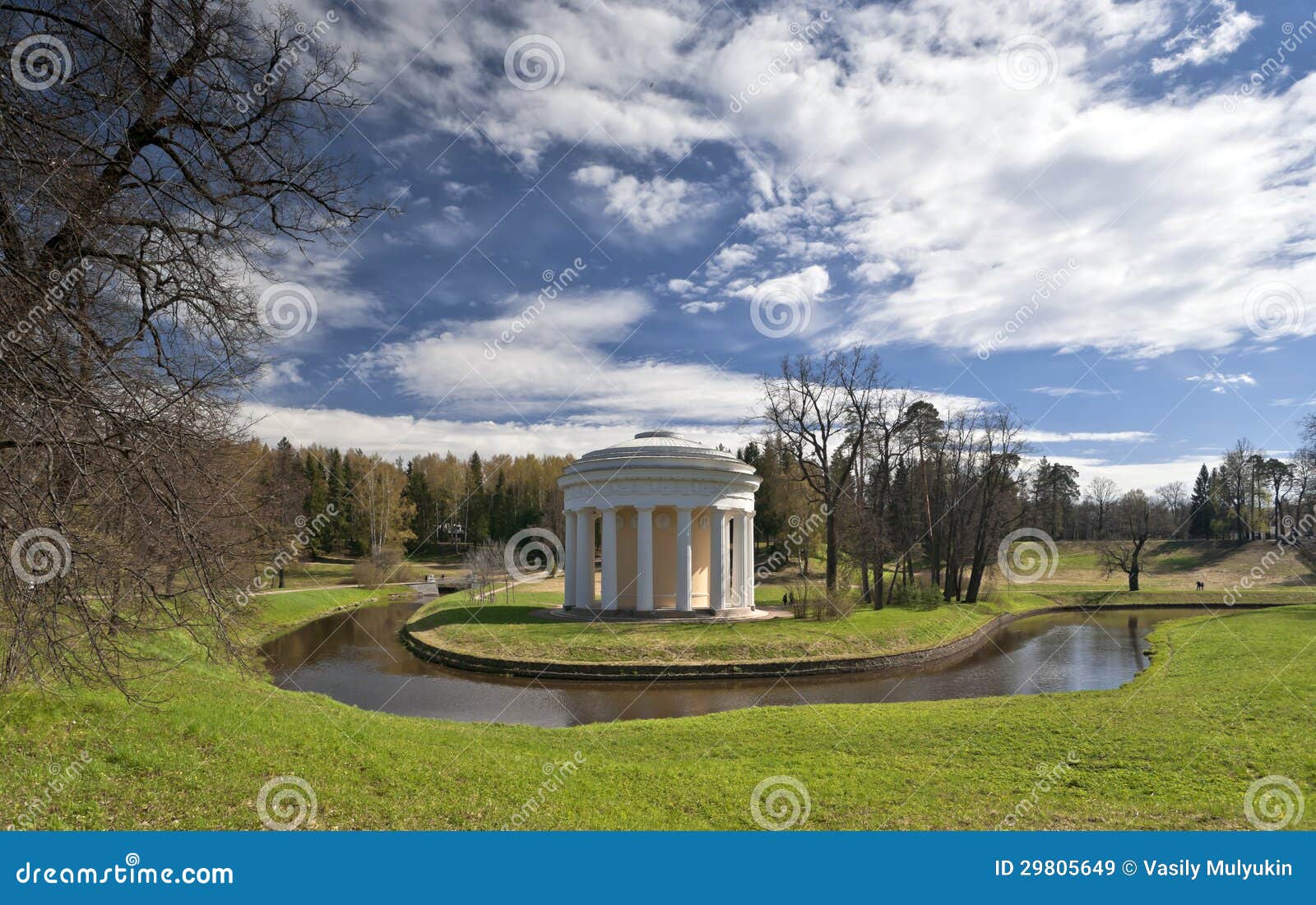 Classical Rotunda in Early Spring Stock Image - Image of nature, white ...