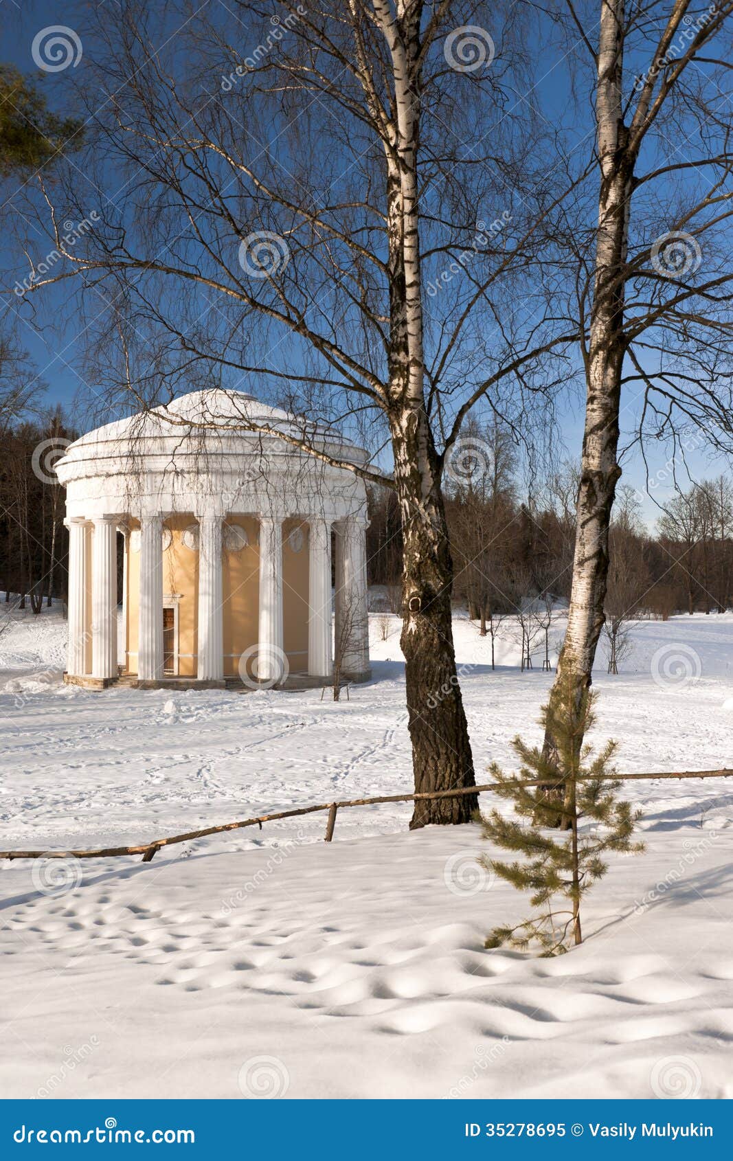 Classical rotunda stock image. Image of park, cold, sunlight - 35278695