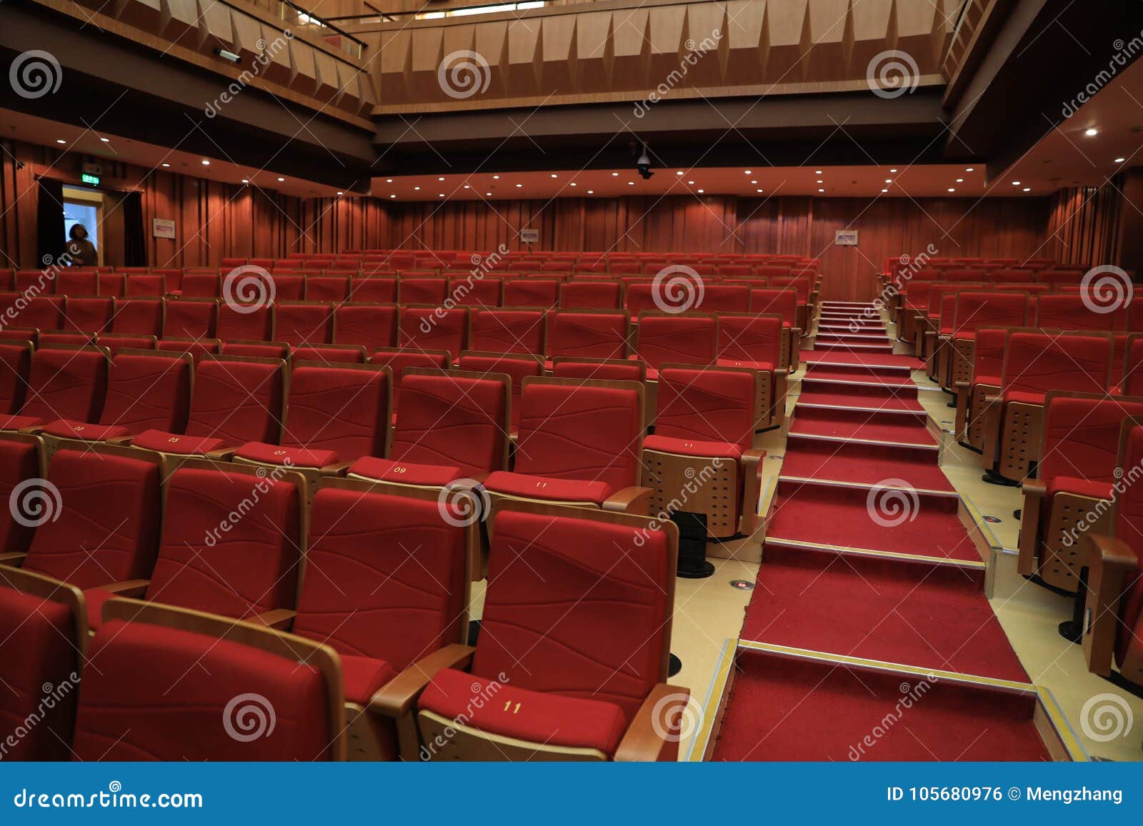 Classical Theatre editorial photo. Image of group, building - 105680976