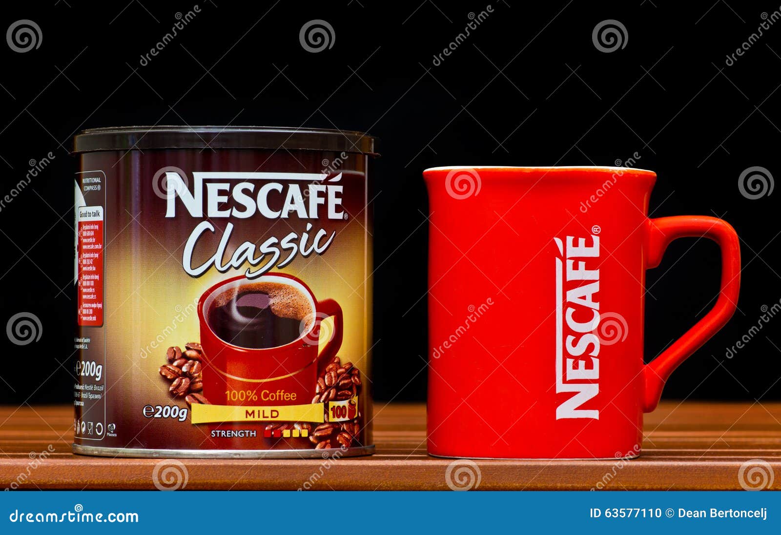 Classique de Nescafe image éditorial. Image du noir, cuvette - 63577110