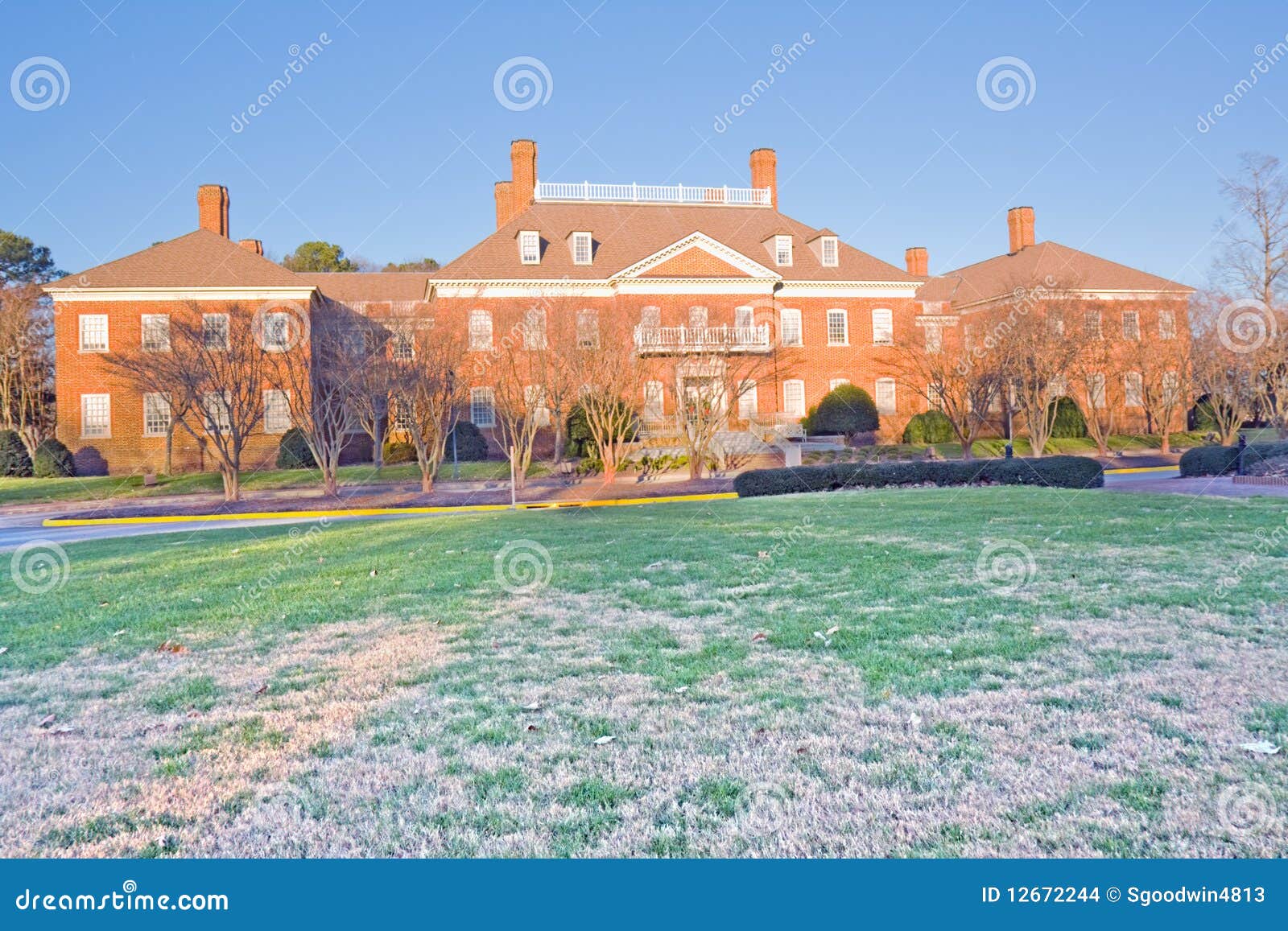 Regent University Virginia Logo