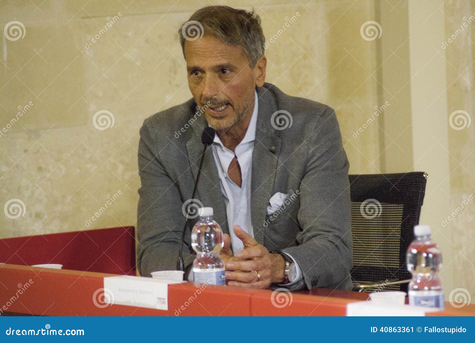 Claudio quarta editorial photo. Image of chemical, salento - 40863361