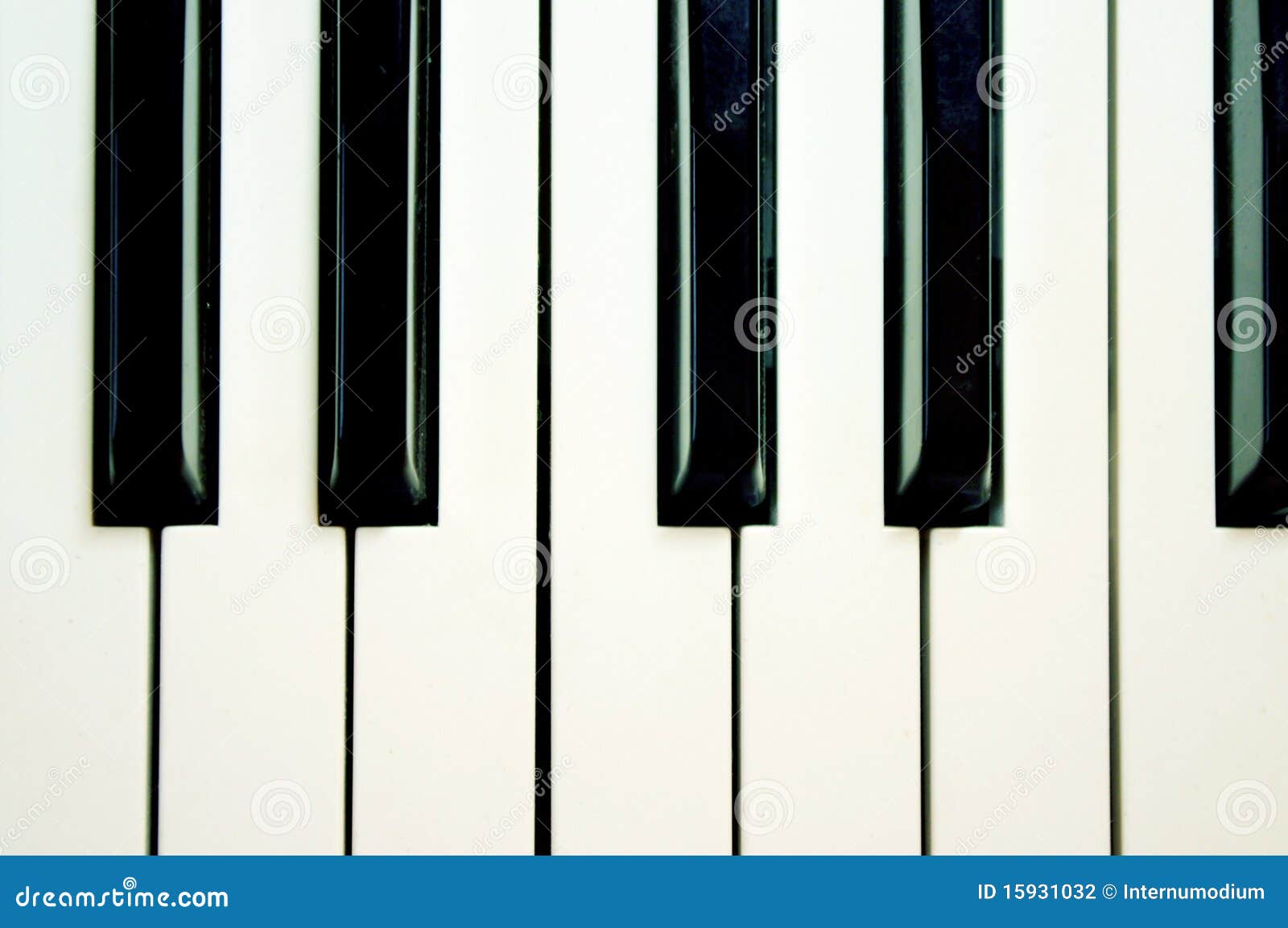 Clavier noir et blanc photo stock. Image du touche, instrument - 15931032