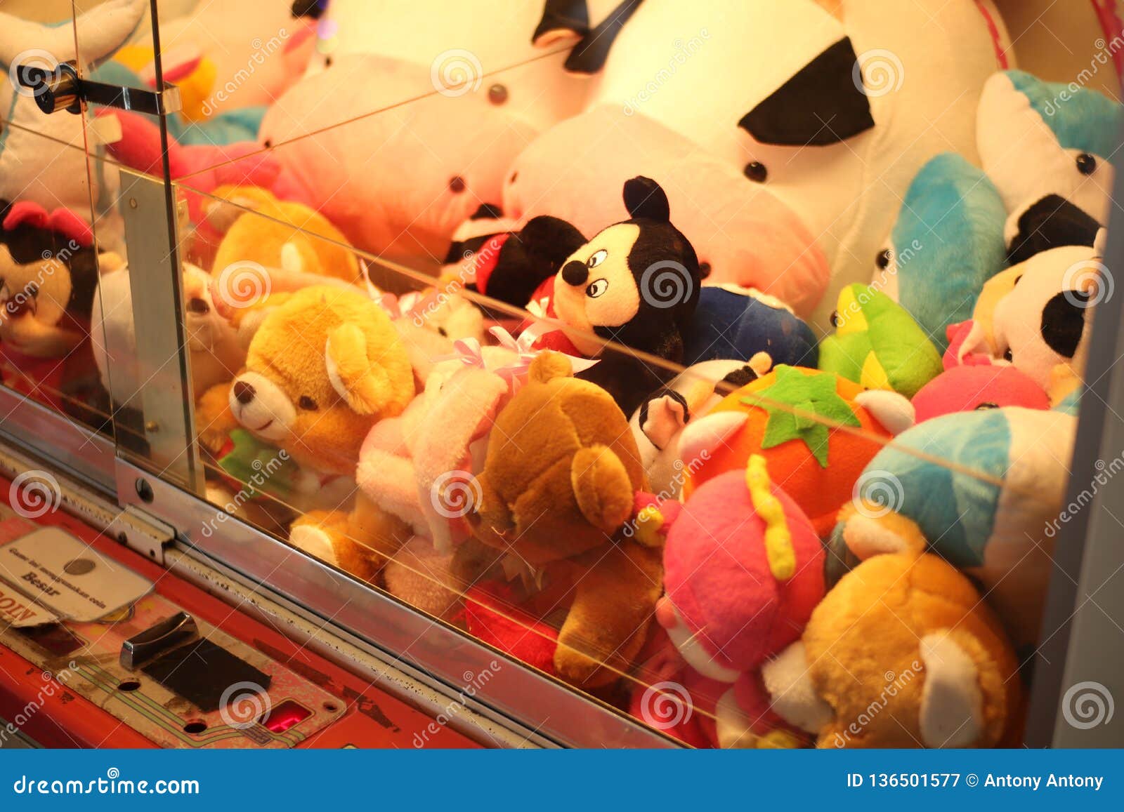 Claw Machine stock image. Image of coin, claw, machine - 136501577