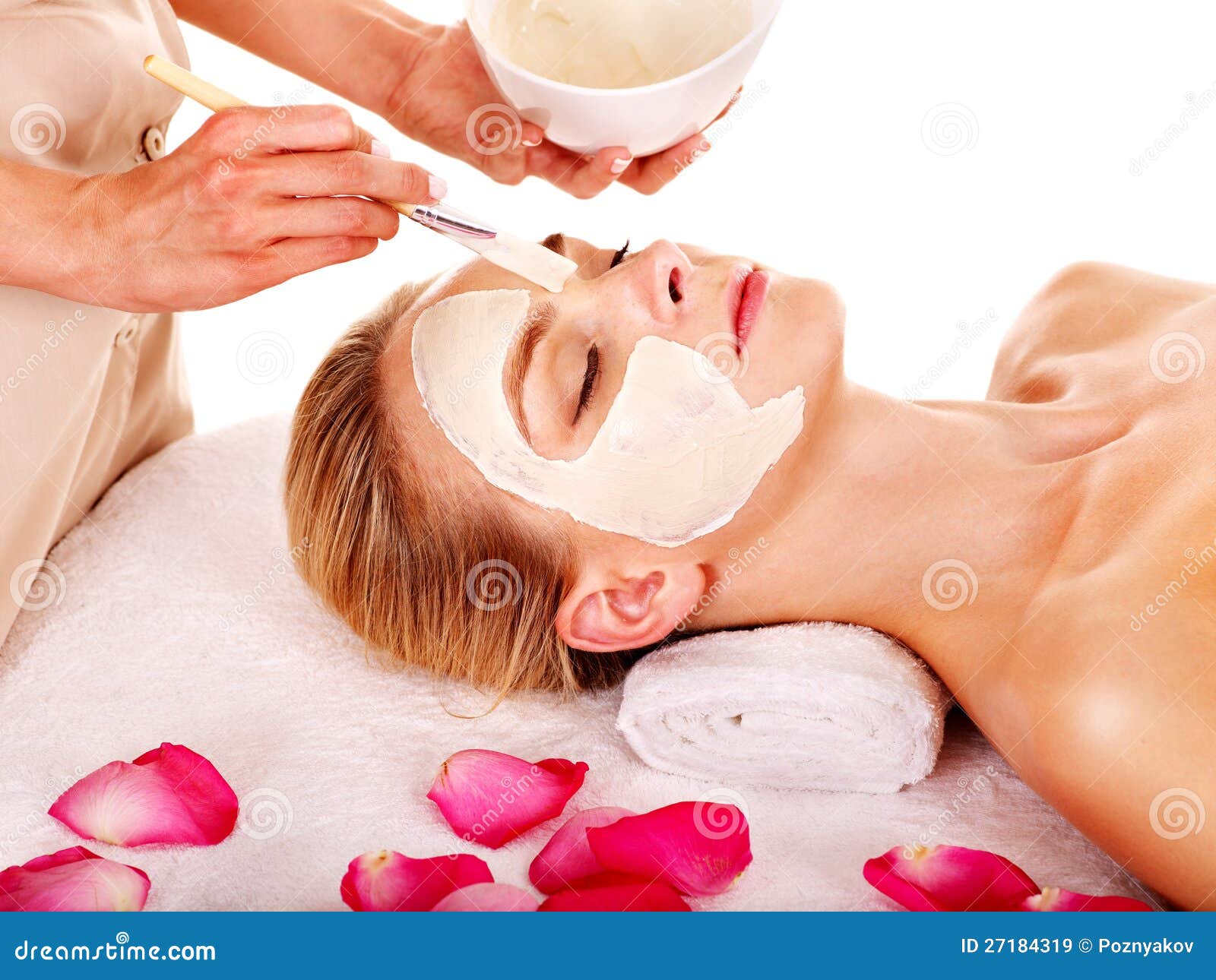 Clay Facial Mask in Beauty Spa. Stock Image - Image of beautician ...