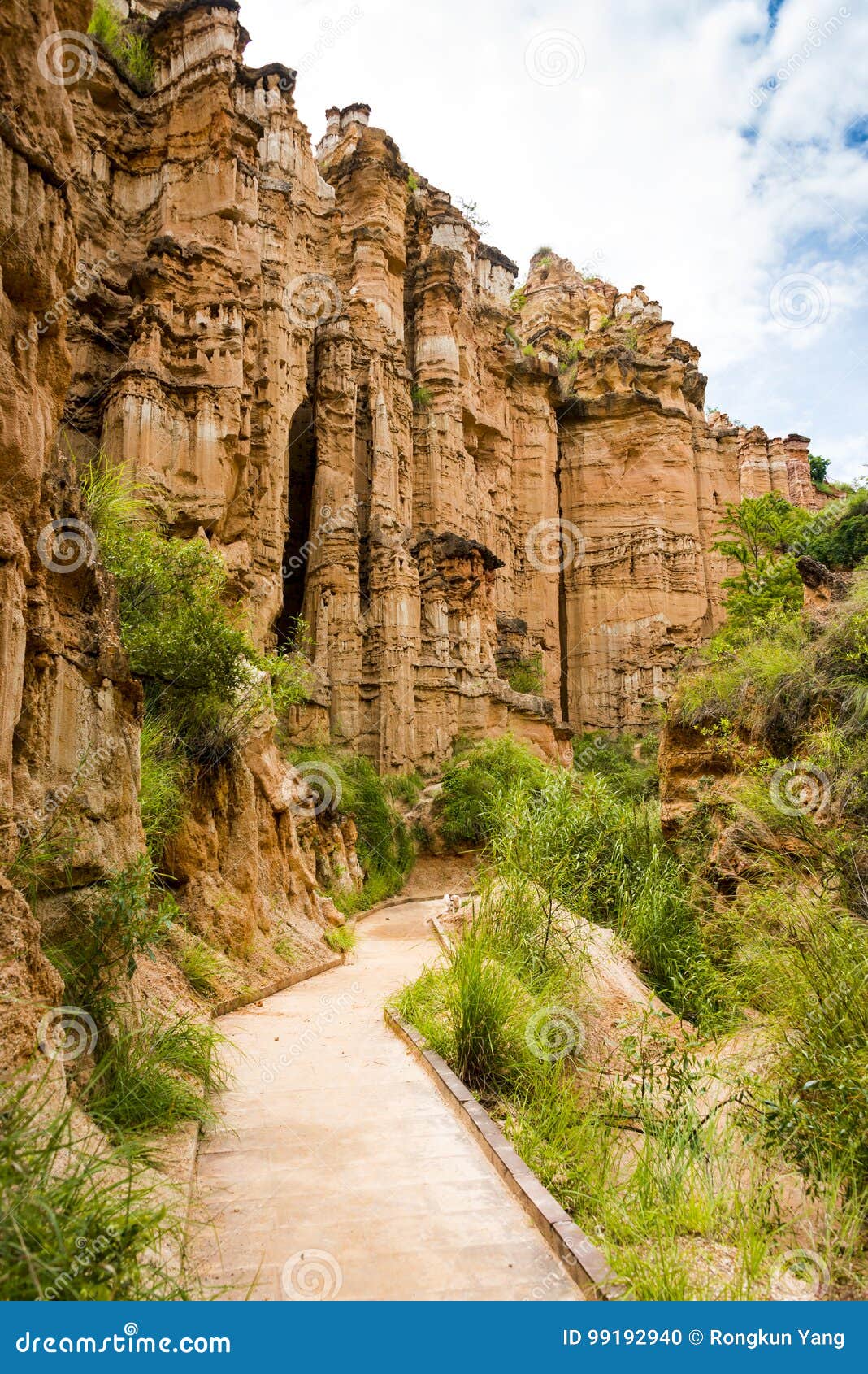 Clay Forest in Yuanmou in China Stock Foto - Image of china, reis: 99192940