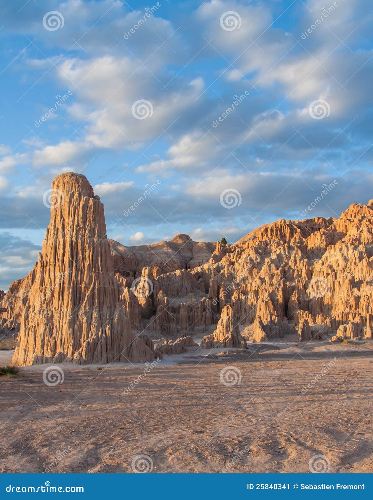 Clay formation stock image. Image of arid, canyon, blue - 25840341