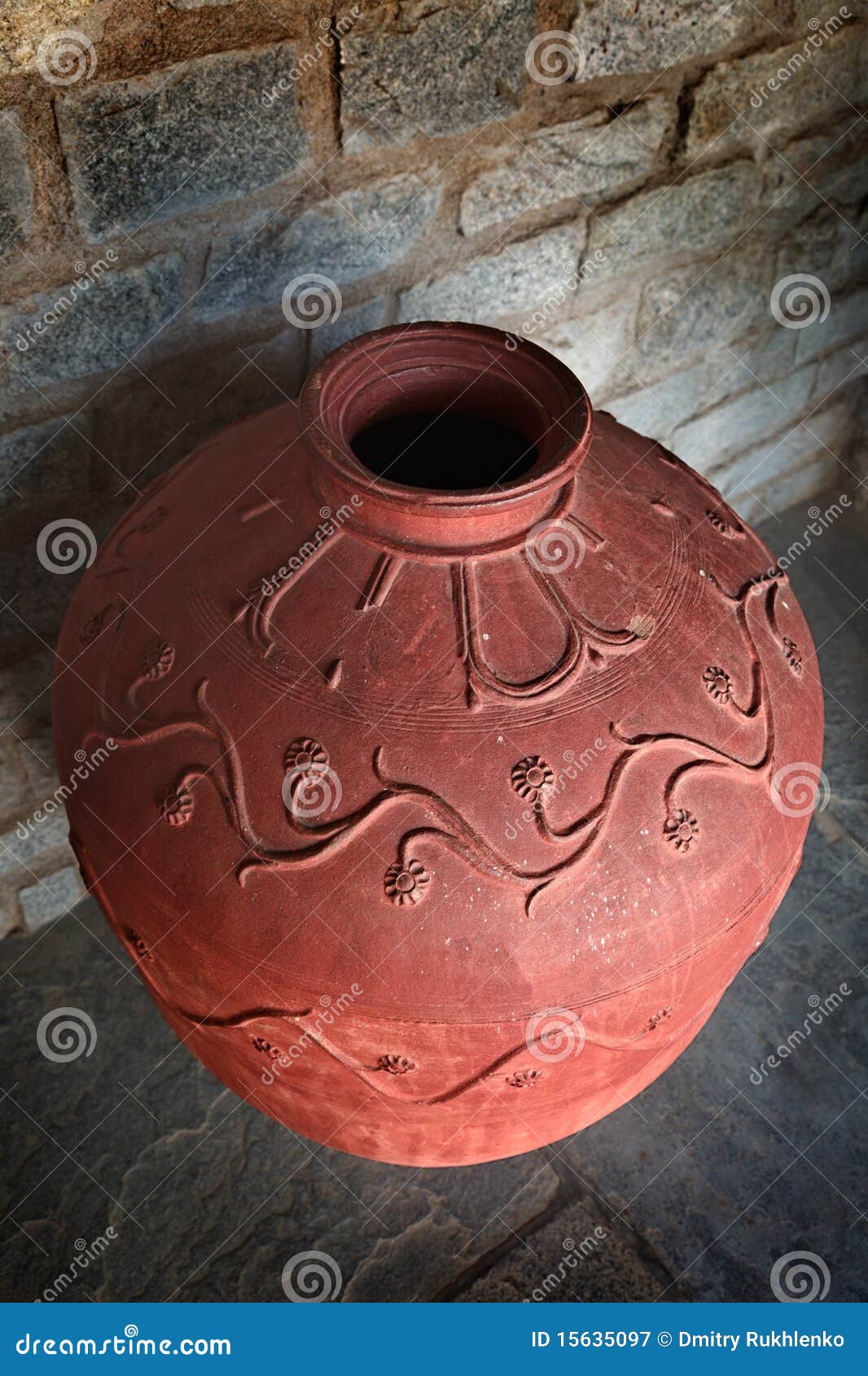 Clay jar stock image. Image of vintage, indian, ornament - 15635097
